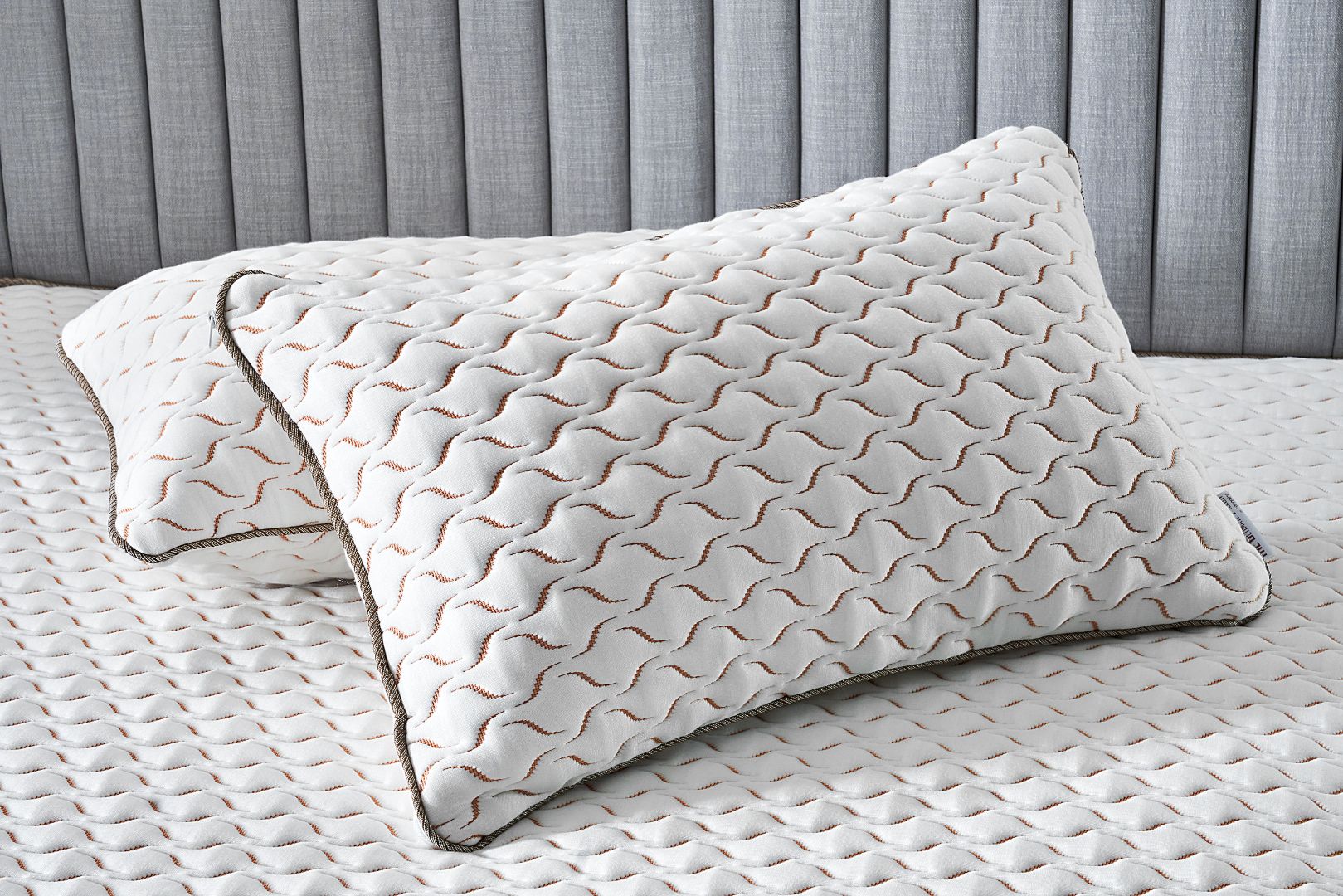 The Ultimate Pillow – Bed Factory Direct